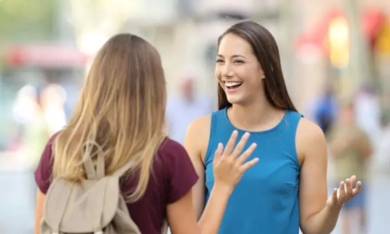 Hello in French: Learn the Right Phrase for Every Context